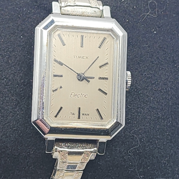 Timex | Accessories | Vintage Womens Timex Electric Watch | Poshmark